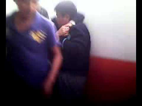 pelea de pendejas del salon