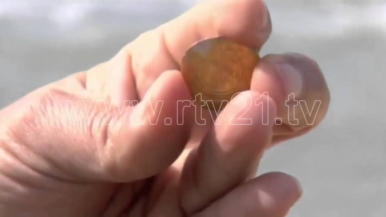 Izrael: Zhytesit gjejne monedha ari - 19.02.2015 - YouTube