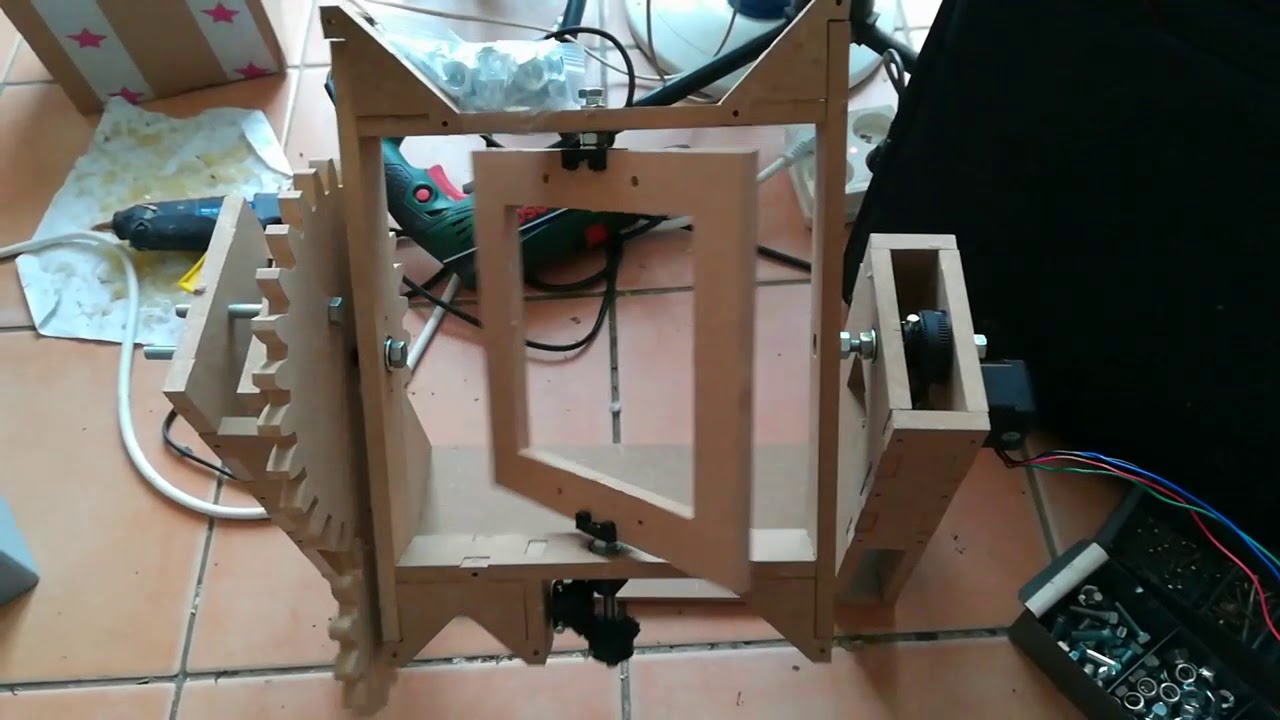 DIY small rotocaster first test - YouTube