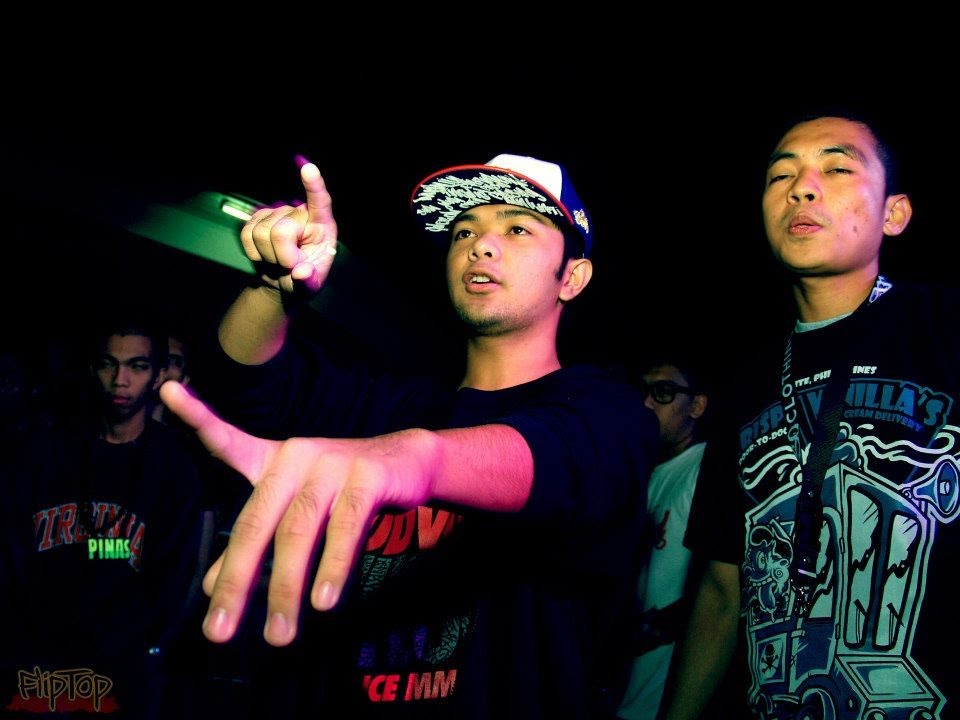 FlipTop - Rapido/Icaruz vs Frooz/Elbiz @ Dos Por Dos Tournament 2 - YouTube