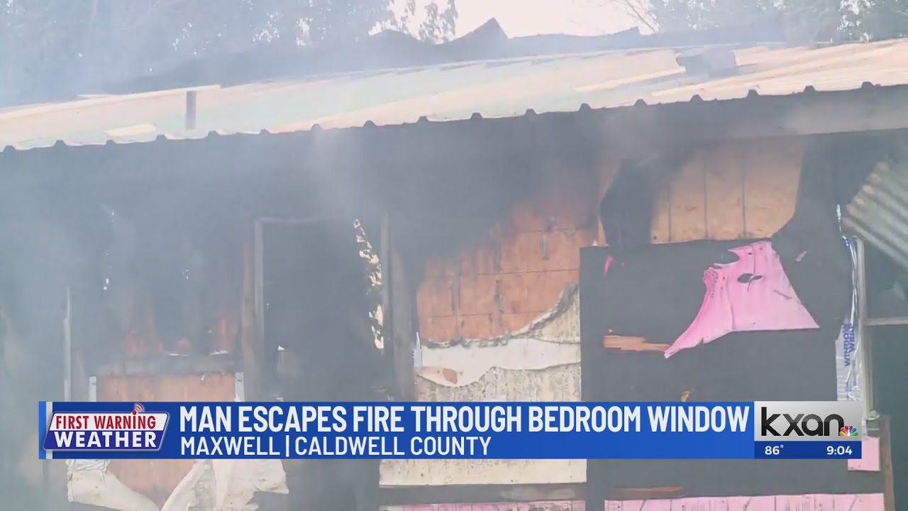Man makes it out of mobile home fire in Maxwell - YouTube