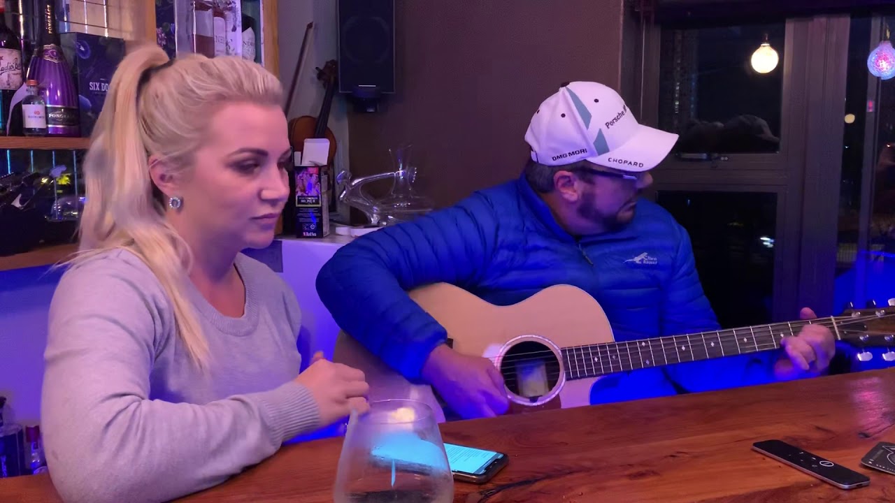 Le Lue is hell on heels ... - YouTube