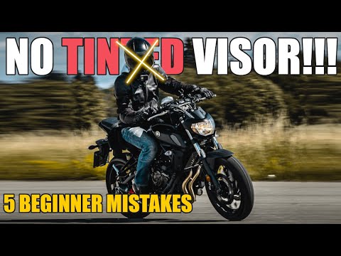 THINGS ONLY BEGINNER MOTORCYCLE RIDERS DO (DON'T DO THESE IF YOU WANT TO LOOK LIKE A PRO)