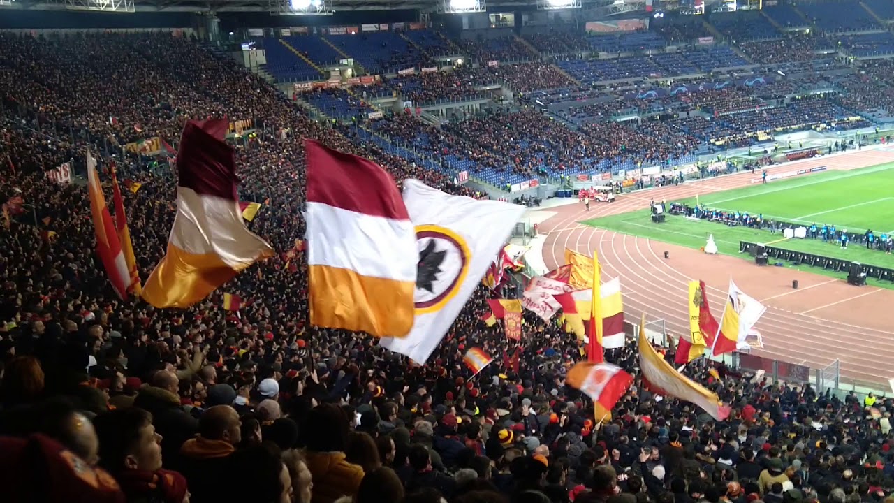 Roma Porto 2018/19 Inno + gli ultras della Roma siamo noi - YouTube