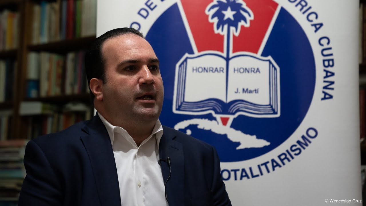 PEDRO CORZO entrevista a DANIEL PEDREIRA - YouTube