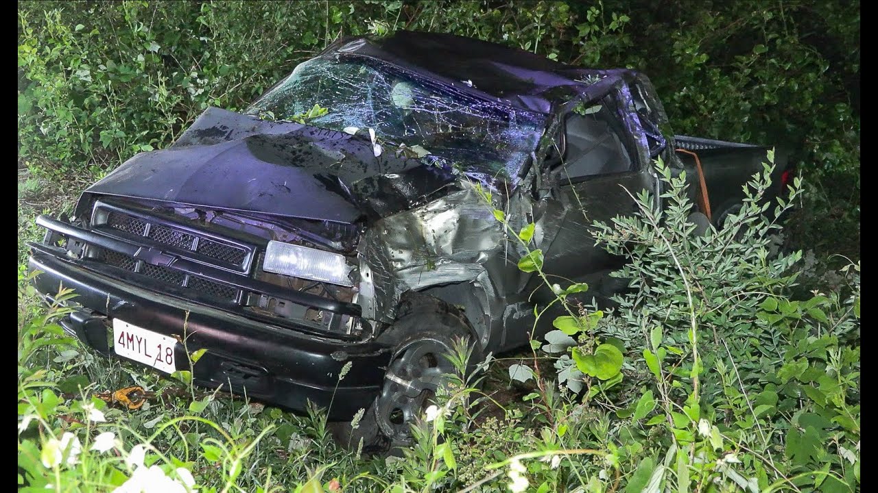 WATCH *** DRIVER LOOKING AT “MANY OFFENSES” AFTER HIGH-SPEED ROLLOVER ...