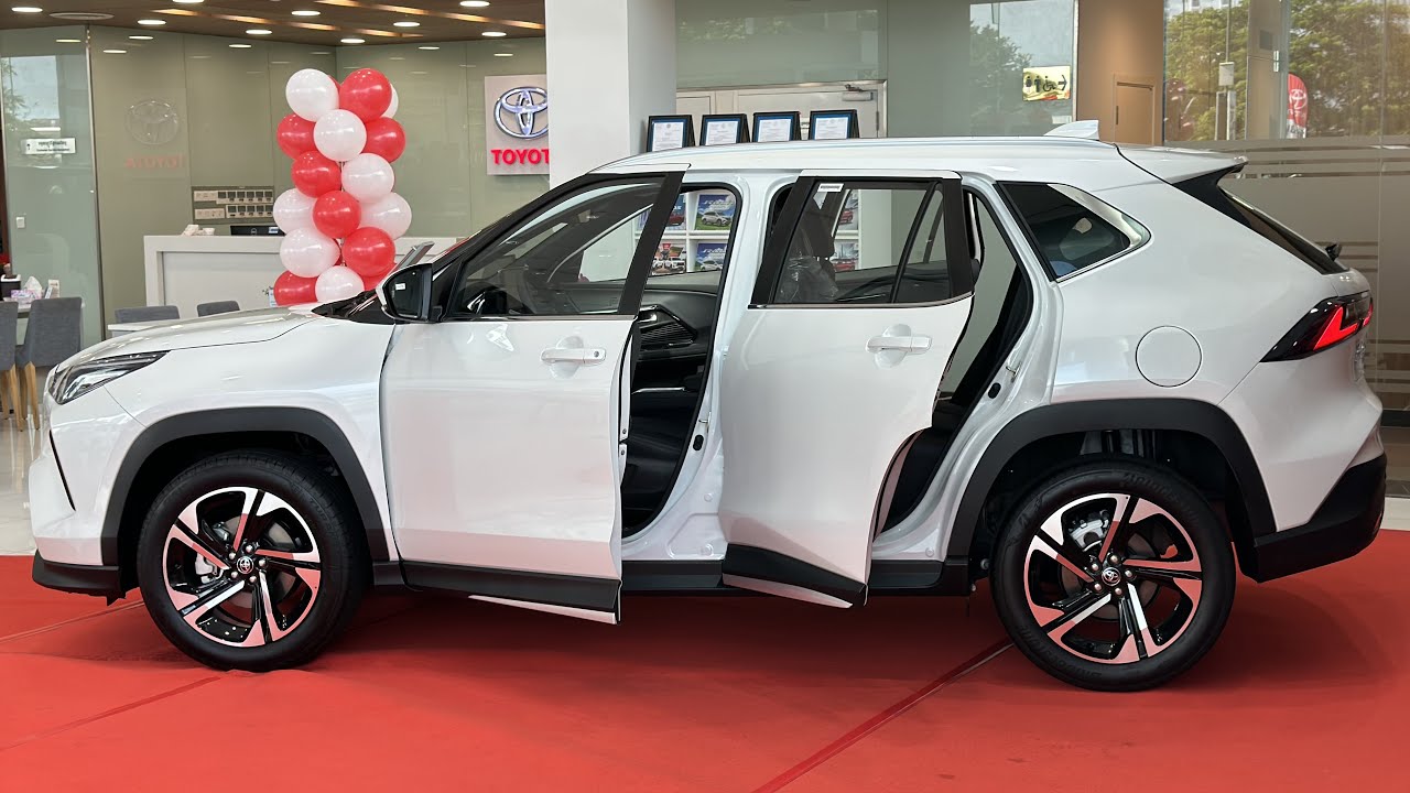 2024 Toyota Yaris Cross White Color - interior and exterior Walkaround ...