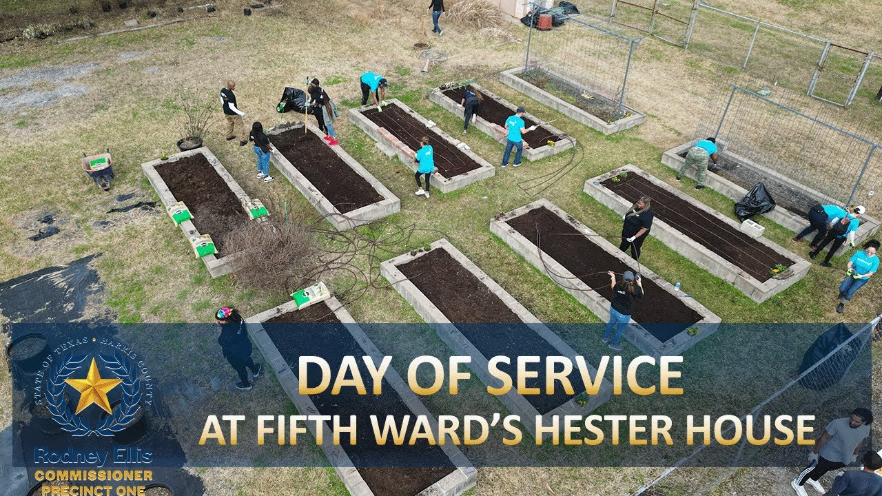 Day of Service on MLK Day at Fifth Ward's Hester House - YouTube