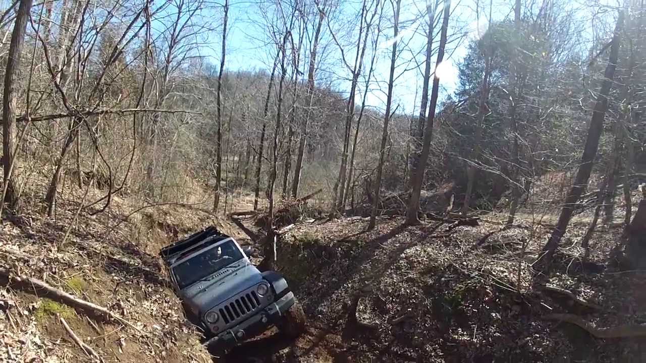 Jeep Rubicon Unlimited Running The Trench Trail Woolys Offroad Park TN ...