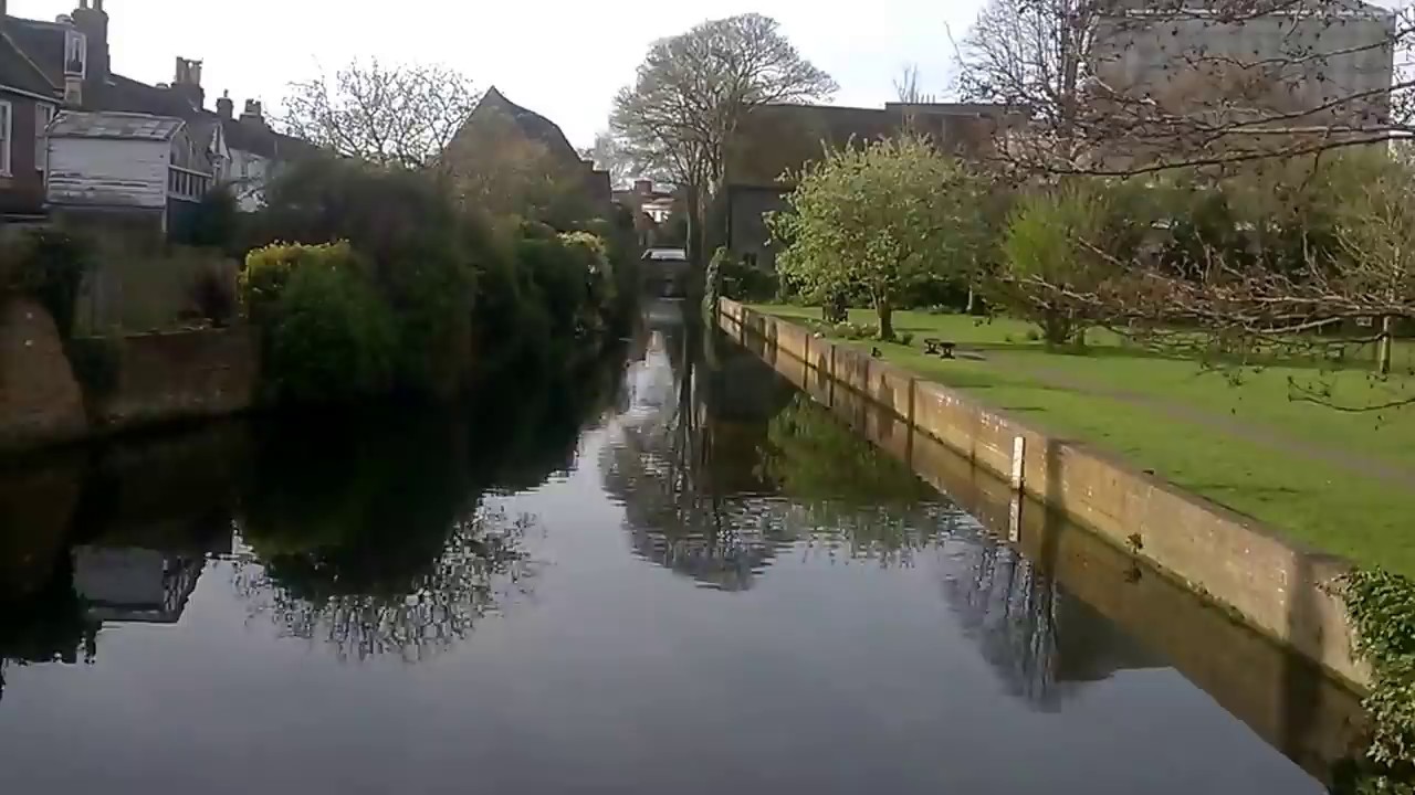 Canterbury - River Stour, Locks and Weirs - YouTube