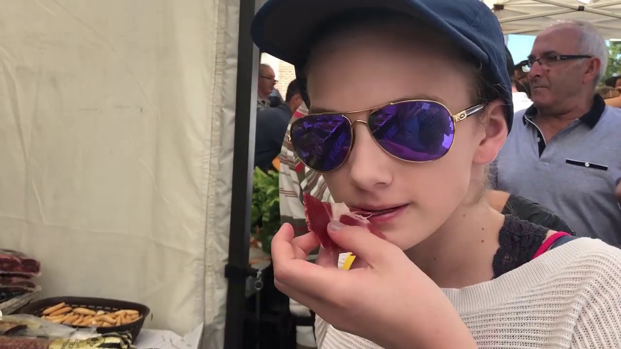 Eating Jamon in Spain (Ham) Madrid Spain - YouTube