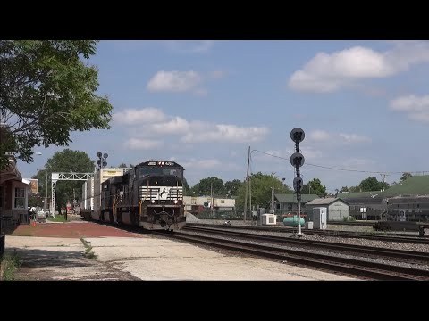 NS' Chicago Line: A Railroad Superhighway [2015 edition] - YouTube
