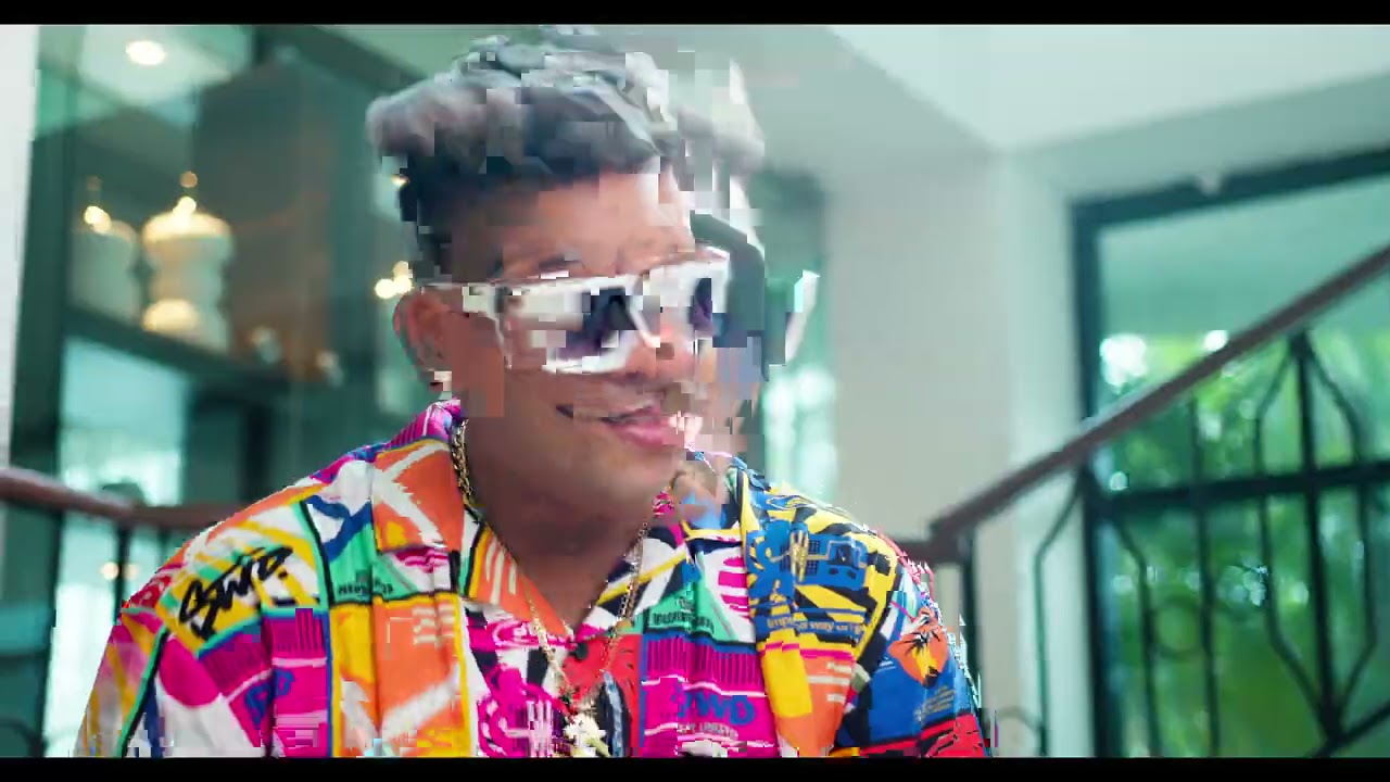 Makano x Aspirante - Volver A Empezar (video oficial) - YouTube