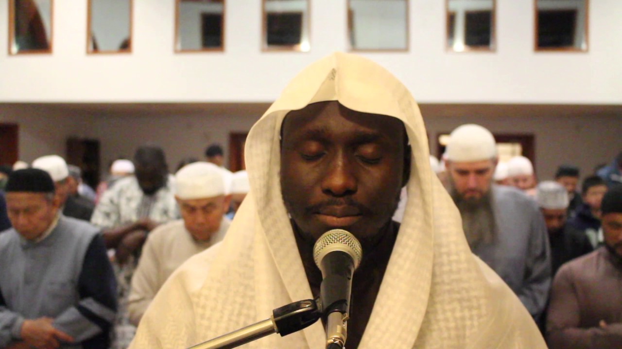 Juz' 14 Amazing 2017 Taraweeh Recitation Sheikh Omar Jabbie - YouTube