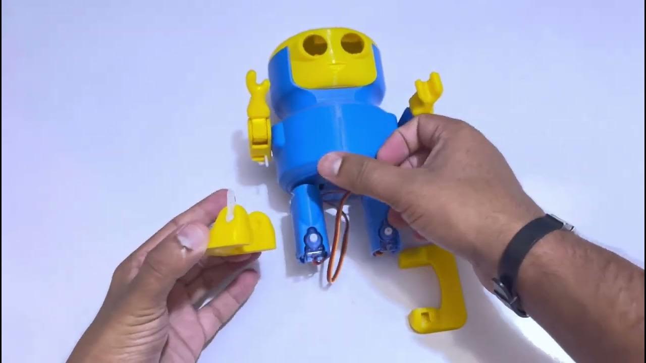 Otto bot lee assemble - YouTube