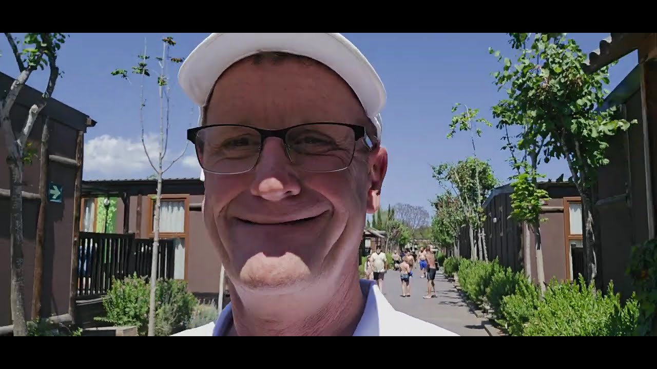 Pattaya to magic robin hood spain come see legends x - YouTube