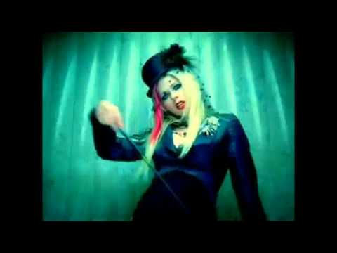 Avril Lavigne- Bad Girl (FT. Marilyn Manson) Music Video