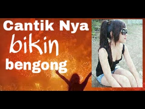 Cewe cantik pegang apaan bikin takut