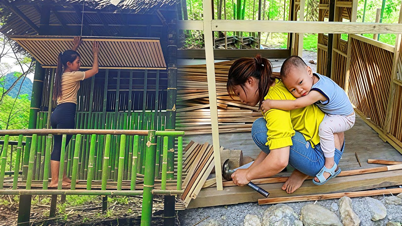 🌲 Single Mom Builds Her Dream Home: Walls & Doors Up in the Off-Grid ...