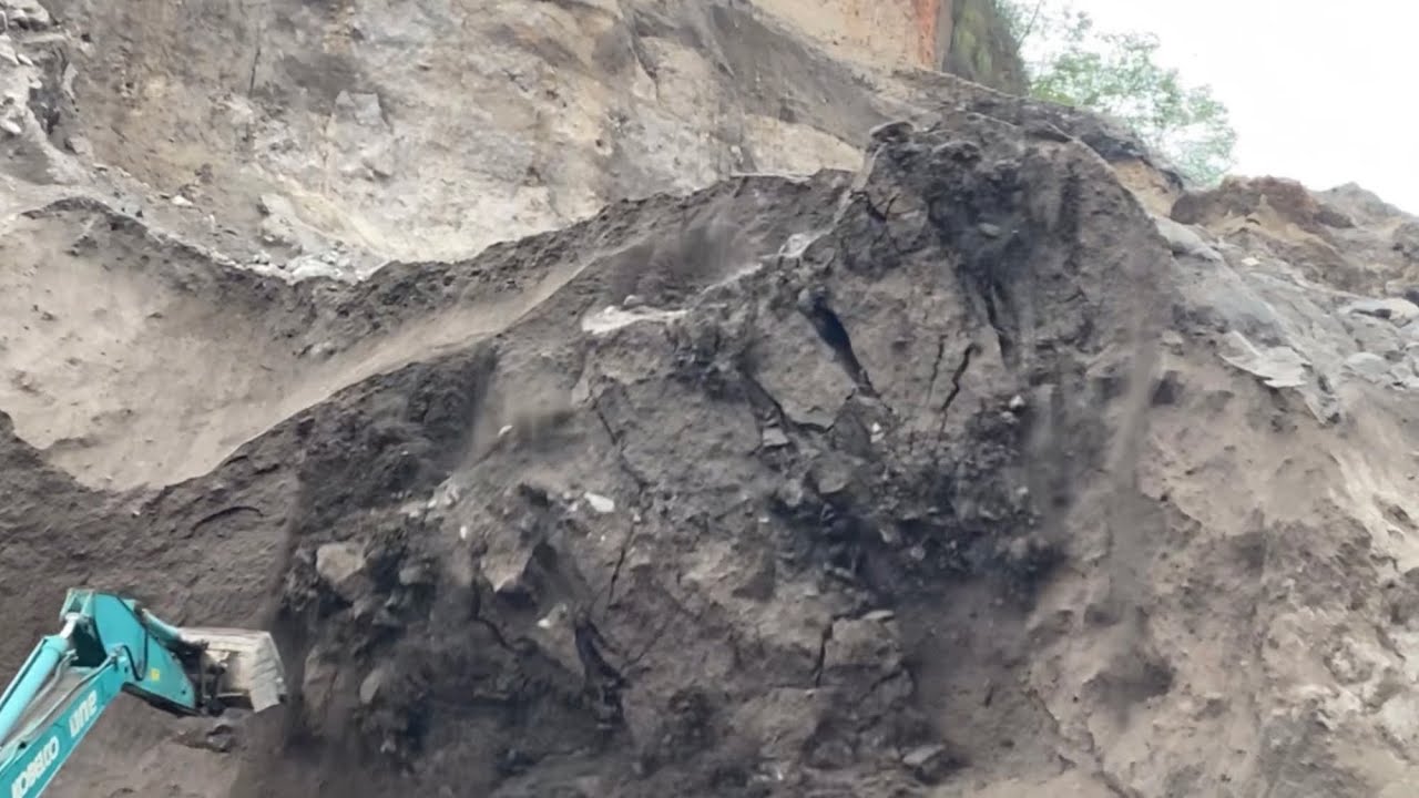 Sand mining,|| see heavy equipment working||excavator working - YouTube