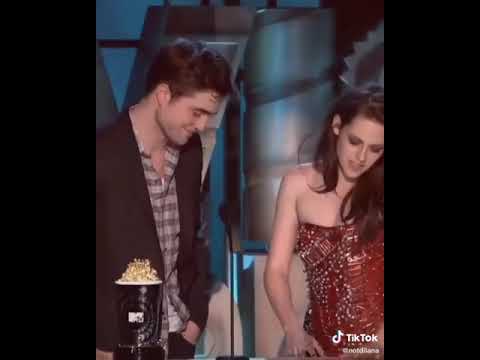 Роберт Паттинсон поцеловал Тейлора Лотнера!