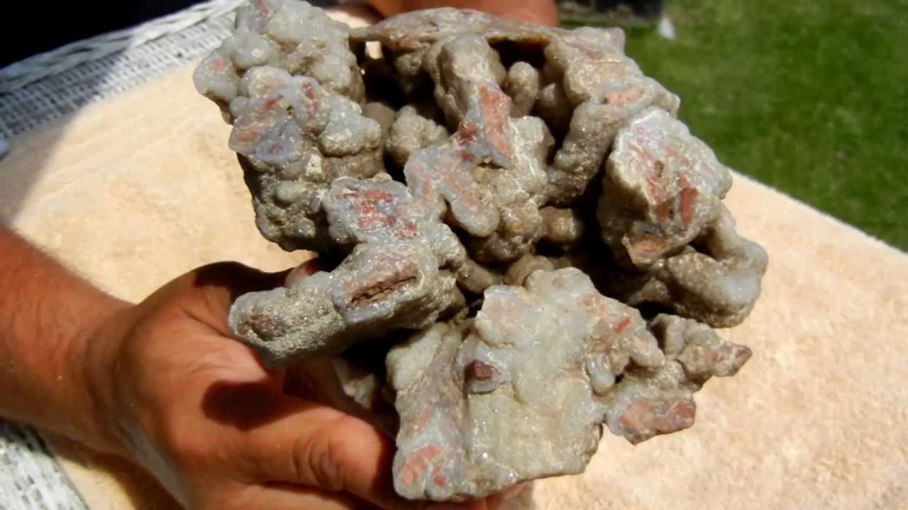 Youngite Quartz Wyoming - YouTube