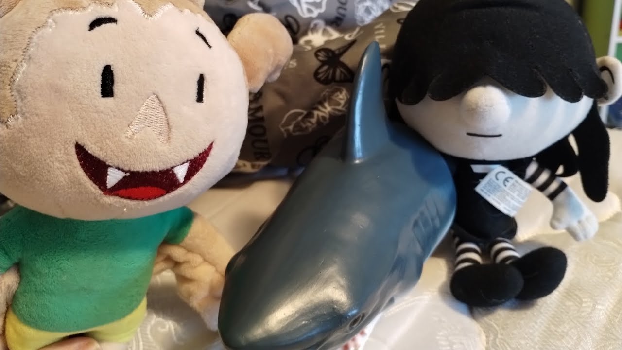 Elinor Wonders Why Lucy Pet Shark! - YouTube