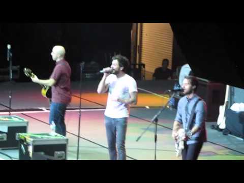 Simple Plan Perth 2013   The Lucky One