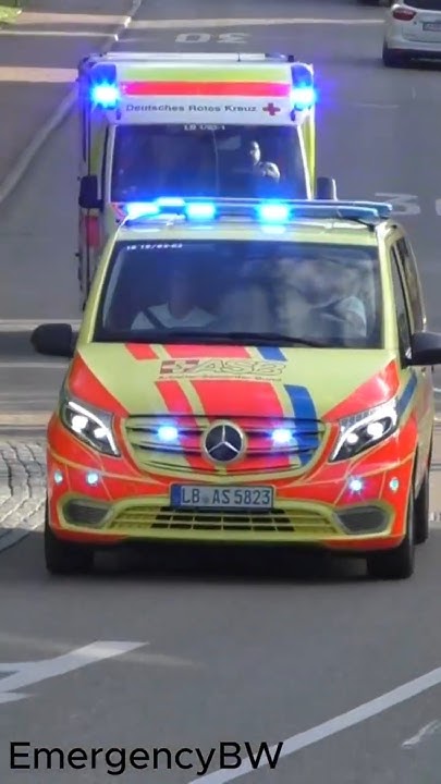 Einsatzfahrt NEF ASB und RTW DRK Ludwigsburg - YouTube