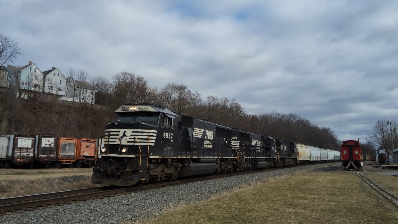 Railfanning the Norfolk Southern Lehigh line in Phillipsburg NJ with ...