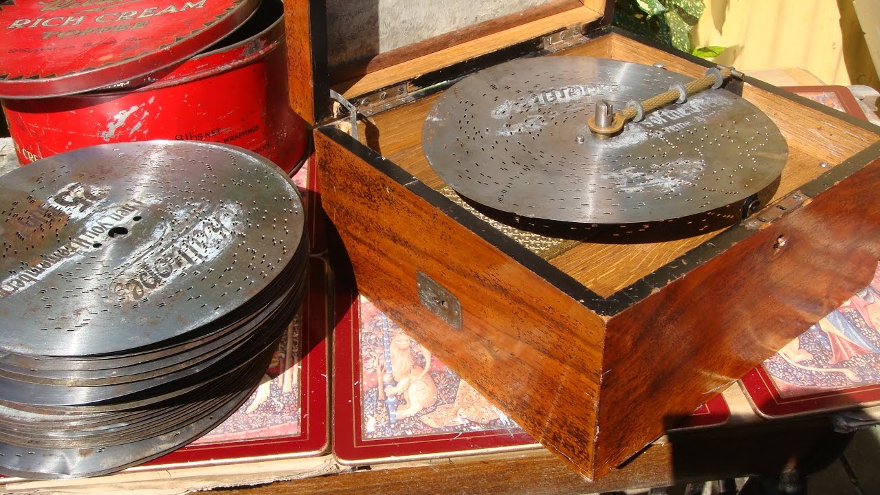 ANTIQUE SYMPHONION DISC PLAYING MUSIC BOX POLYPHON) includes 34 discs ...