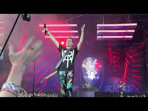 Muse ( + Royal Blood) - Huddersfield 2023 (Clips)