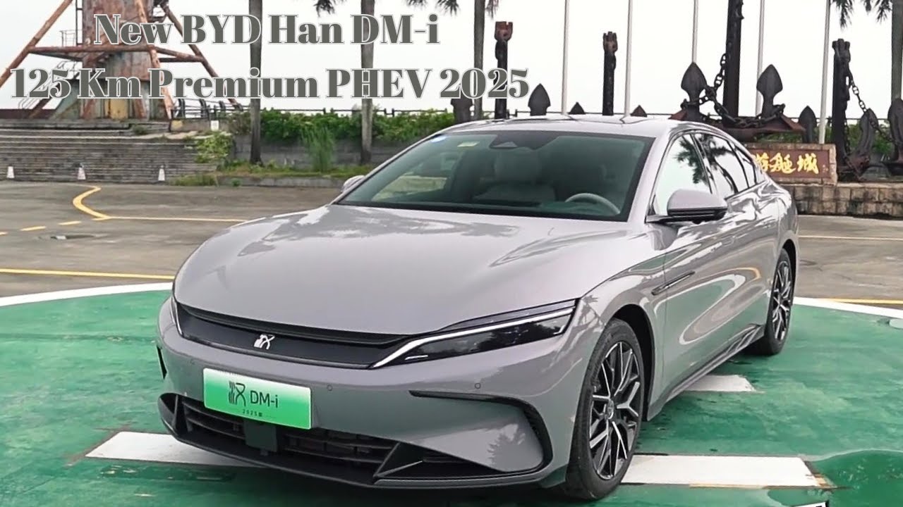 BYD DiPilot 300 System | Fast Charging | New BYD Han DM-i 125 Km Premium PHEV 2025 - YouTube