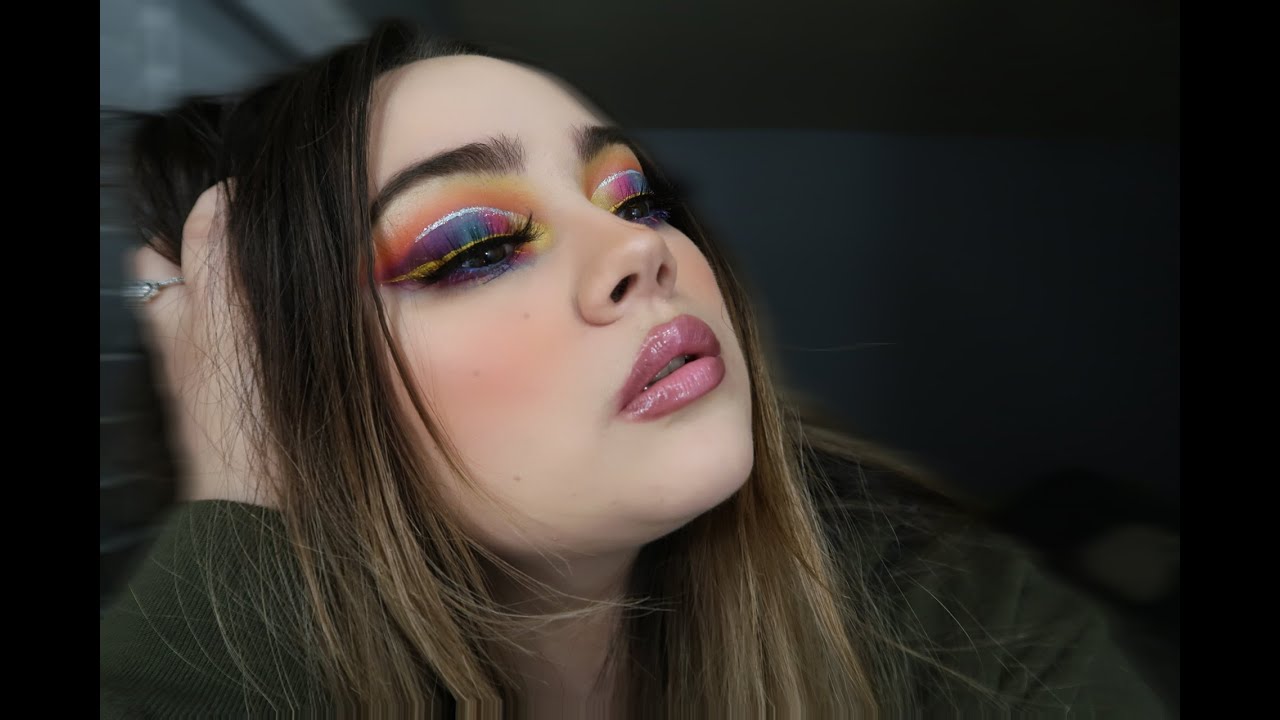 COLORFUL MAKEUP TUTORIAL - YouTube