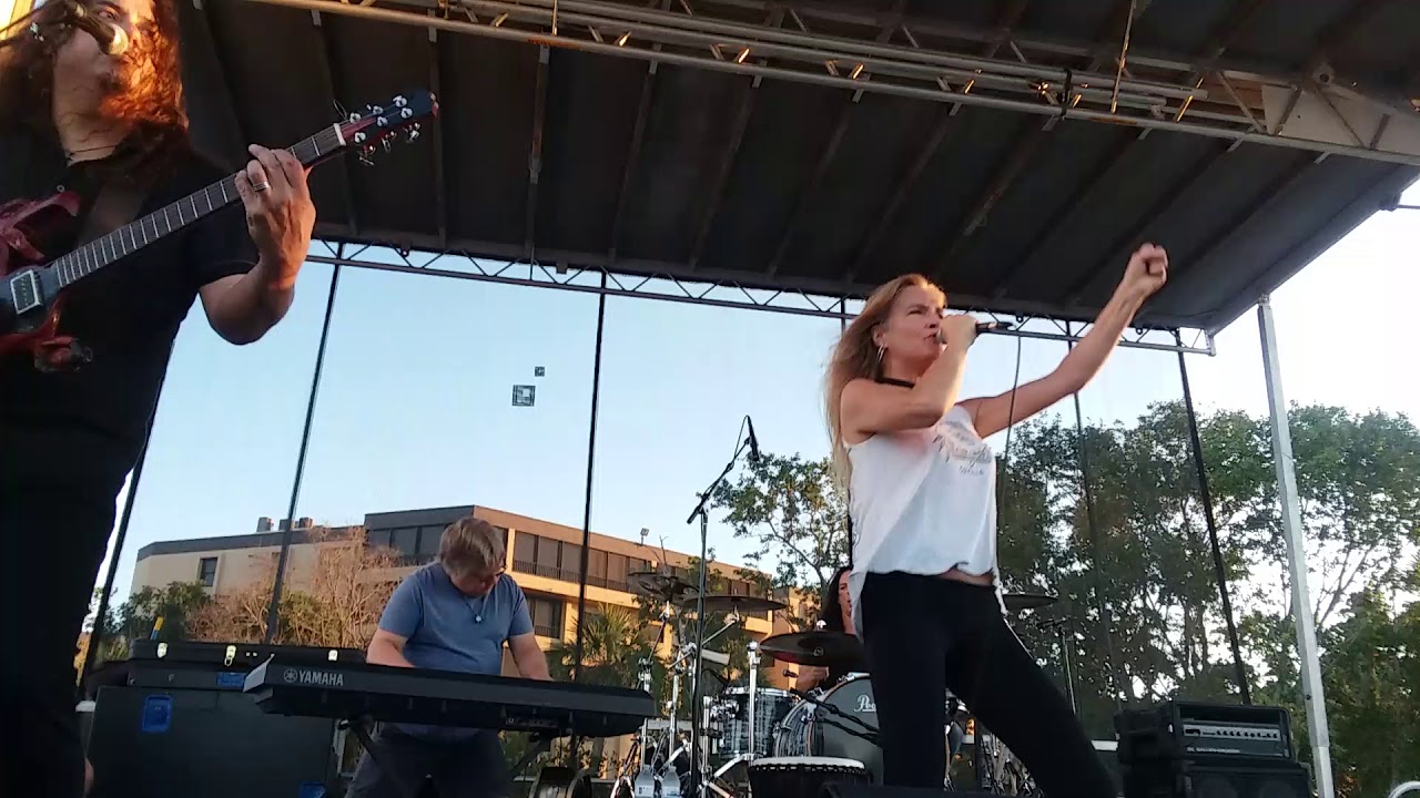 Twinkle and Rock Soul Radio with Lenny Brooks playing the Phoenix at ...