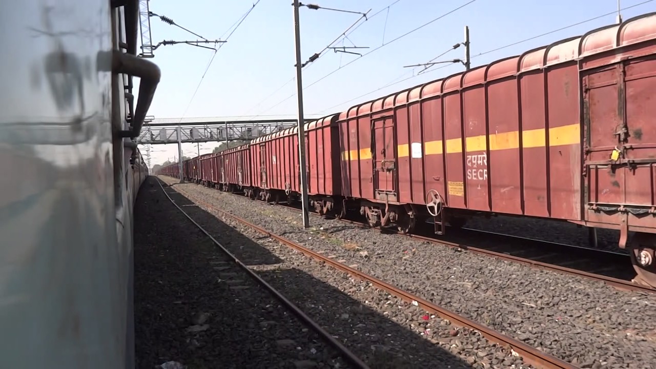 22865 Mumbai LTT - Puri SF Express Departing Wardha Junction : Indian ...