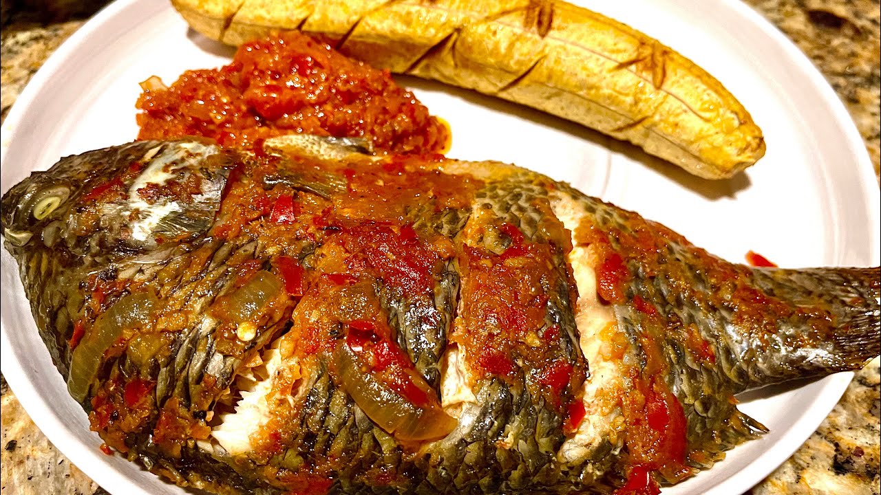 Here is How to Grill the Tastiest Fish in Banana/Plantain Leaves - YouTube
