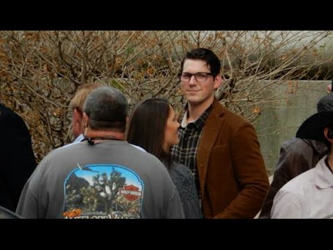 Clark Kent Spotted on Batman v Superman Set...Kinda! - YouTube