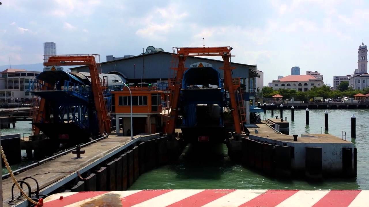 Pulau Rimau Ferry Docking at George Town, Penang - YouTube