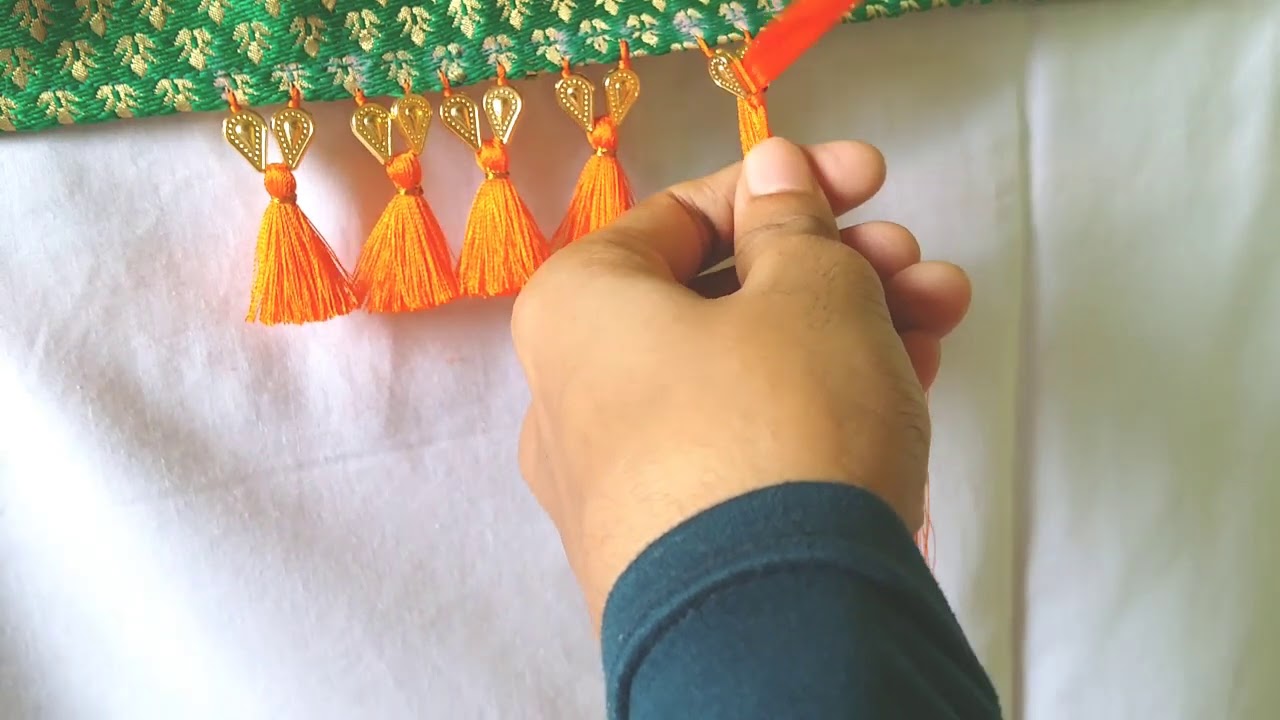 Tassel design using drop beads - YouTube
