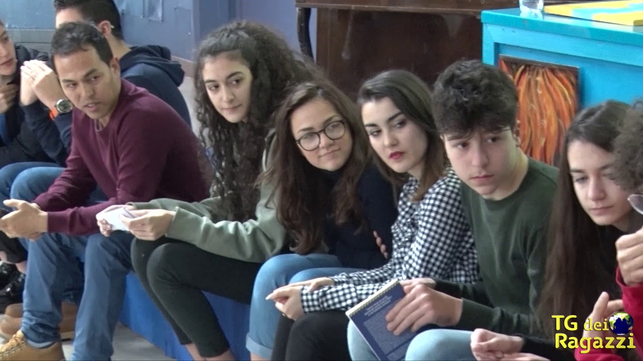 TG dei Ragazzi. Intervista ad Alì Ehsani, autore di "Stanotte guardiamo ...