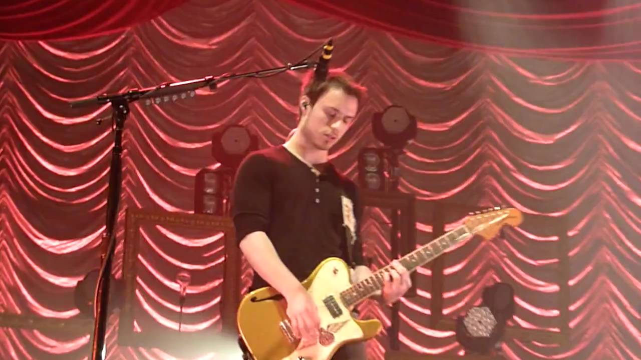 Paramore - My Heart (Screamo) HD (London Wembley Arena 18/12/2009 ...