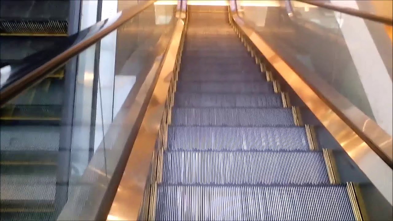 OTIS Rolltreppe Im Geschäft - YouTube