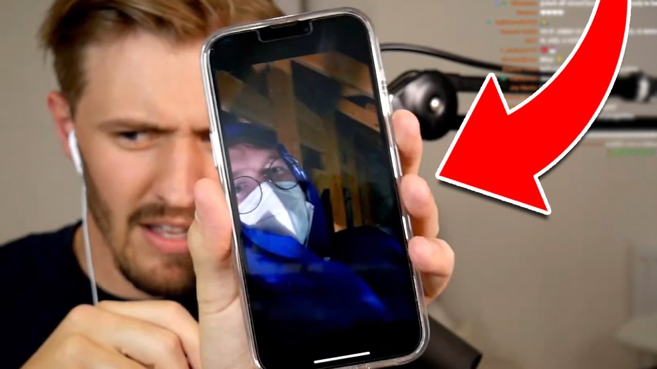 Grian Is LATE To STREAM Because He's In His ATTIC - YouTube