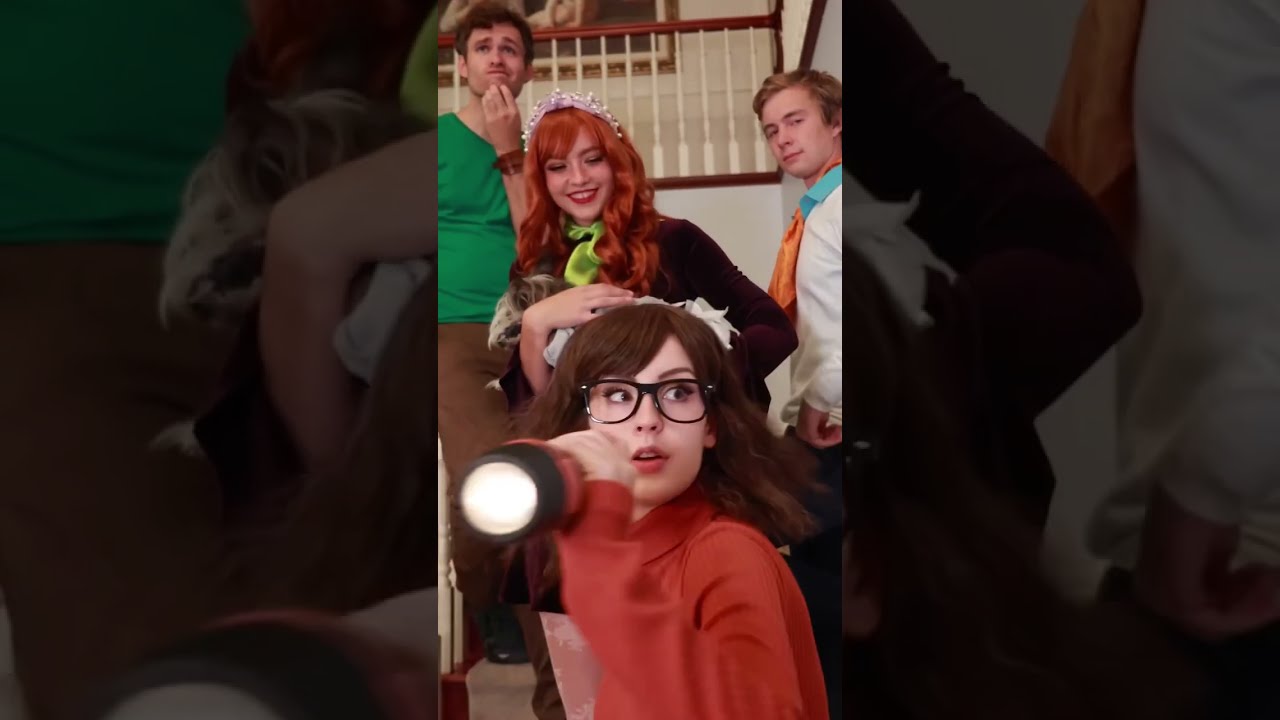 Scooby Doo (Mystery Inc) Cosplay Transformation - YouTube