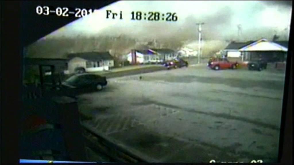 Amazing Tornado Footage - YouTube