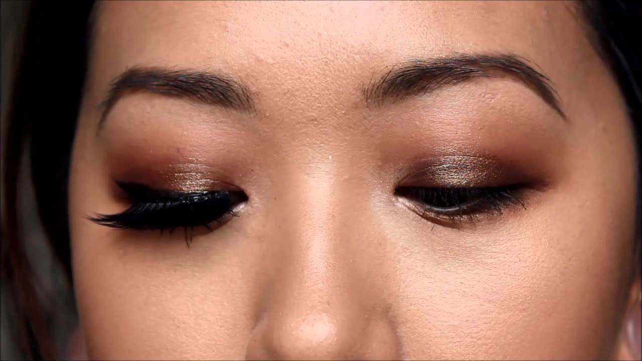 Glamorous Neutral Eye Tutorial | Holiday Looks - YouTube
