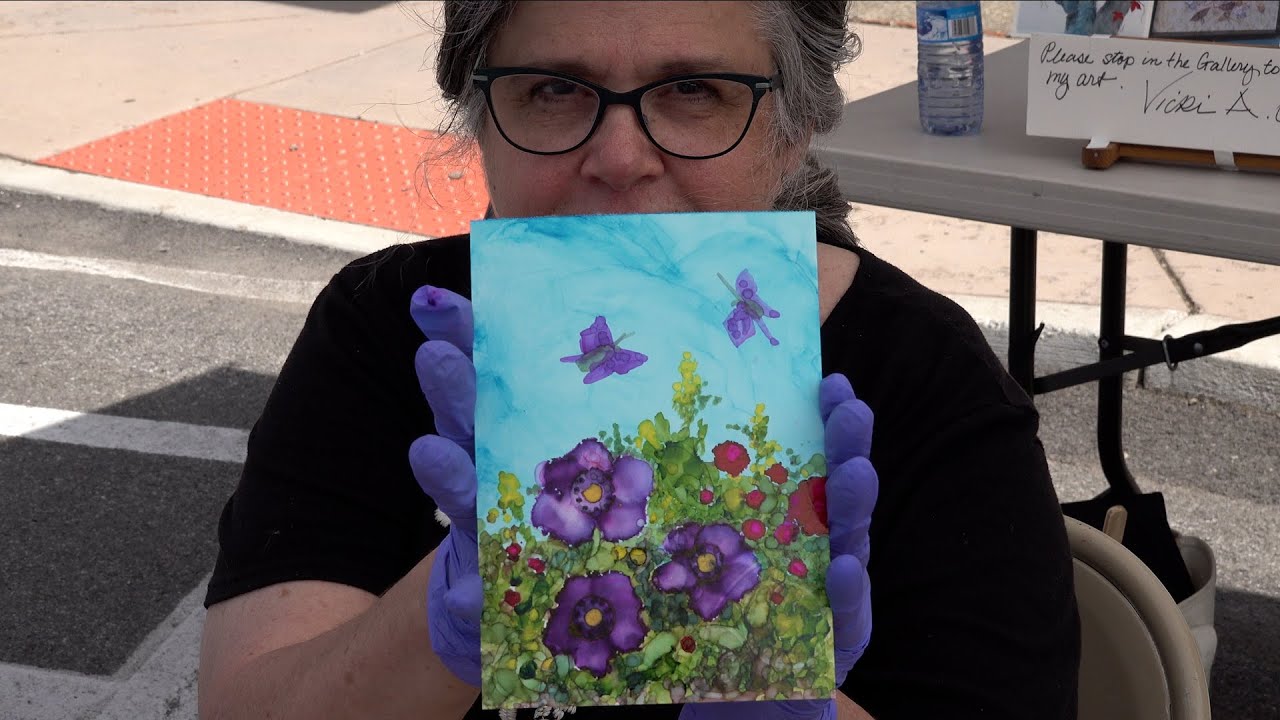 Spotlight on the Artist: Vicki Oliver - YouTube