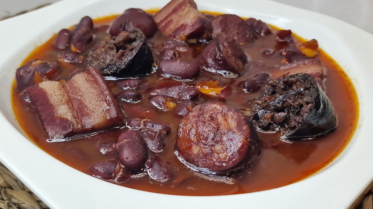 GUISO DE ALUBIAS ROJAS CON CHORIZO! Una receta tradicional! - YouTube