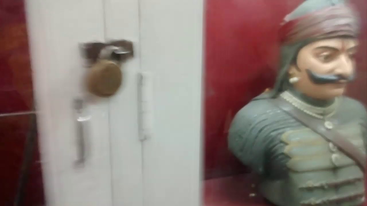 Maharana Pratap's Armour & Weapons Exibited in City Palace, Udaipur ...